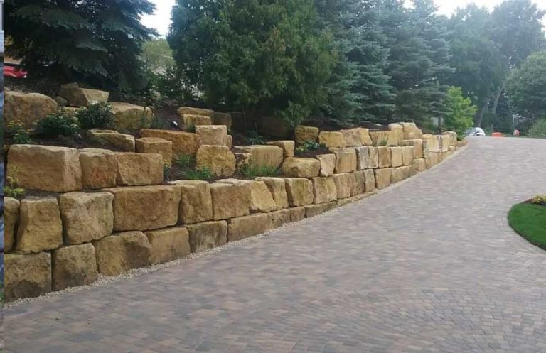 Expert Boulder Walls Solutions | Residential Stone Wall
